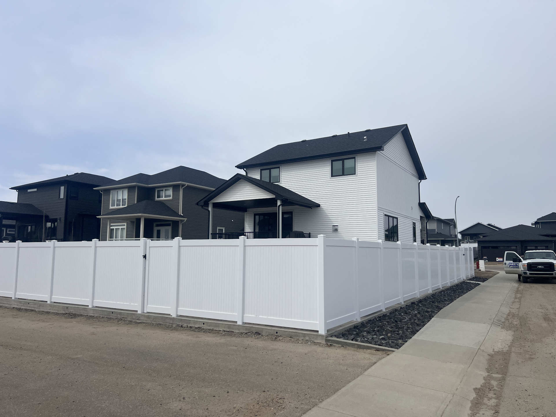 Vinyl Fencing Medicine Hat | LineDrive Fencing Installation